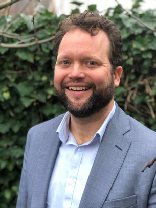 In gesprek met een beweger: Jasper ten Dam, bestuurder bij iHUB - PONT ...